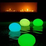 Glowing Pool Party Balls – Do It And How
