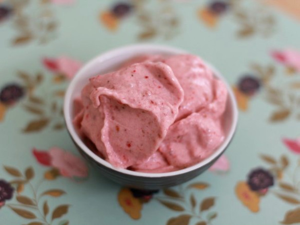 Easy Banana Raspberry Ice Cream – Do It And How