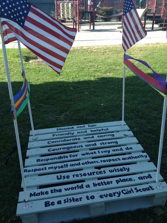 Girl Scout Bridge From a Pallet – Do It And How