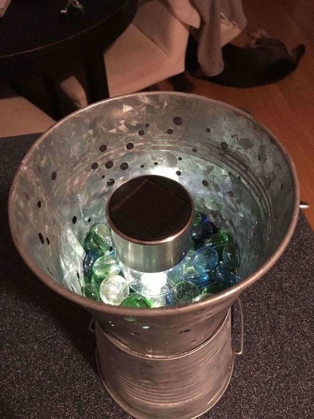Solar Light Glowing Buckets – Do It And How