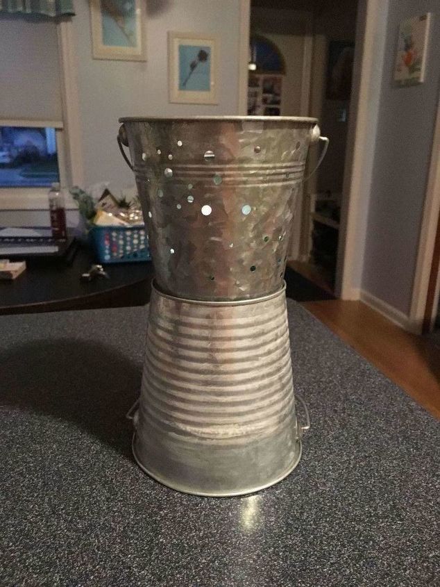 Solar Light Glowing Buckets – Do It And How