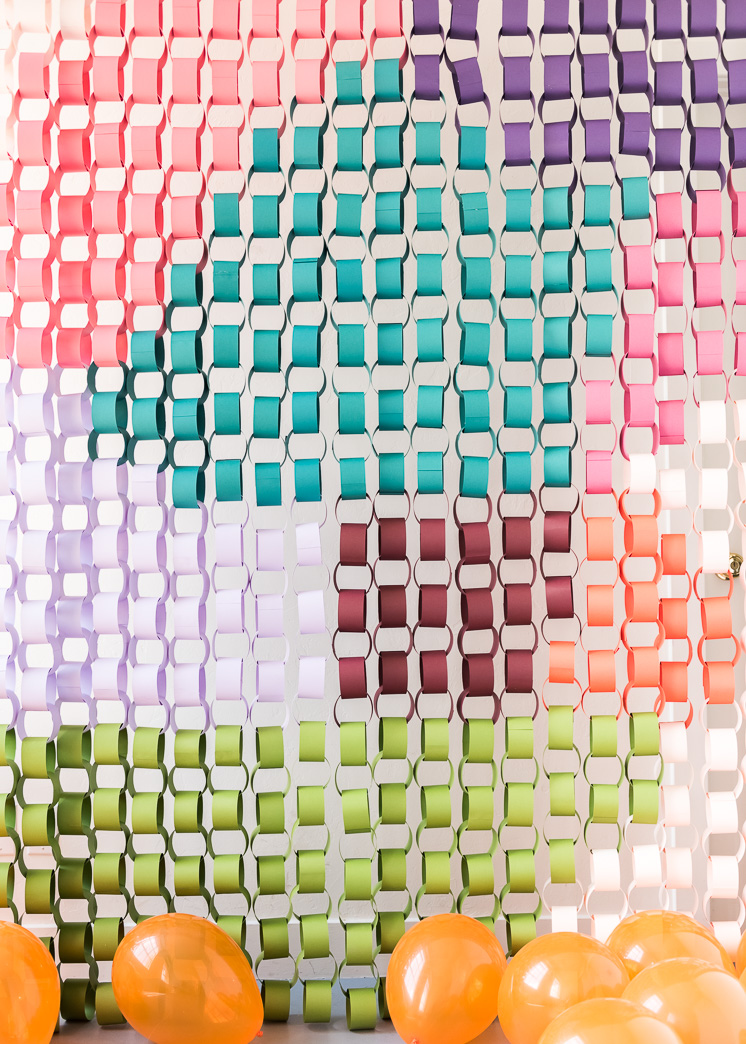 Paper Chain Mural Backdrop – Do It And How
